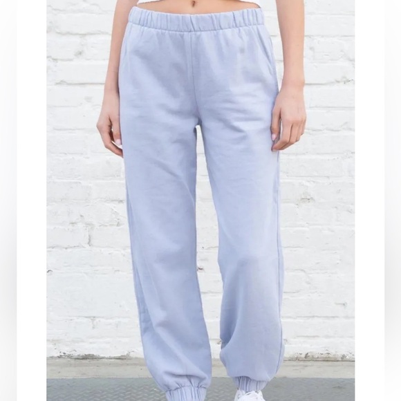 Brandy Melville | Pants & Jumpsuits | Brandy Melville Rosa Sweatpants ...